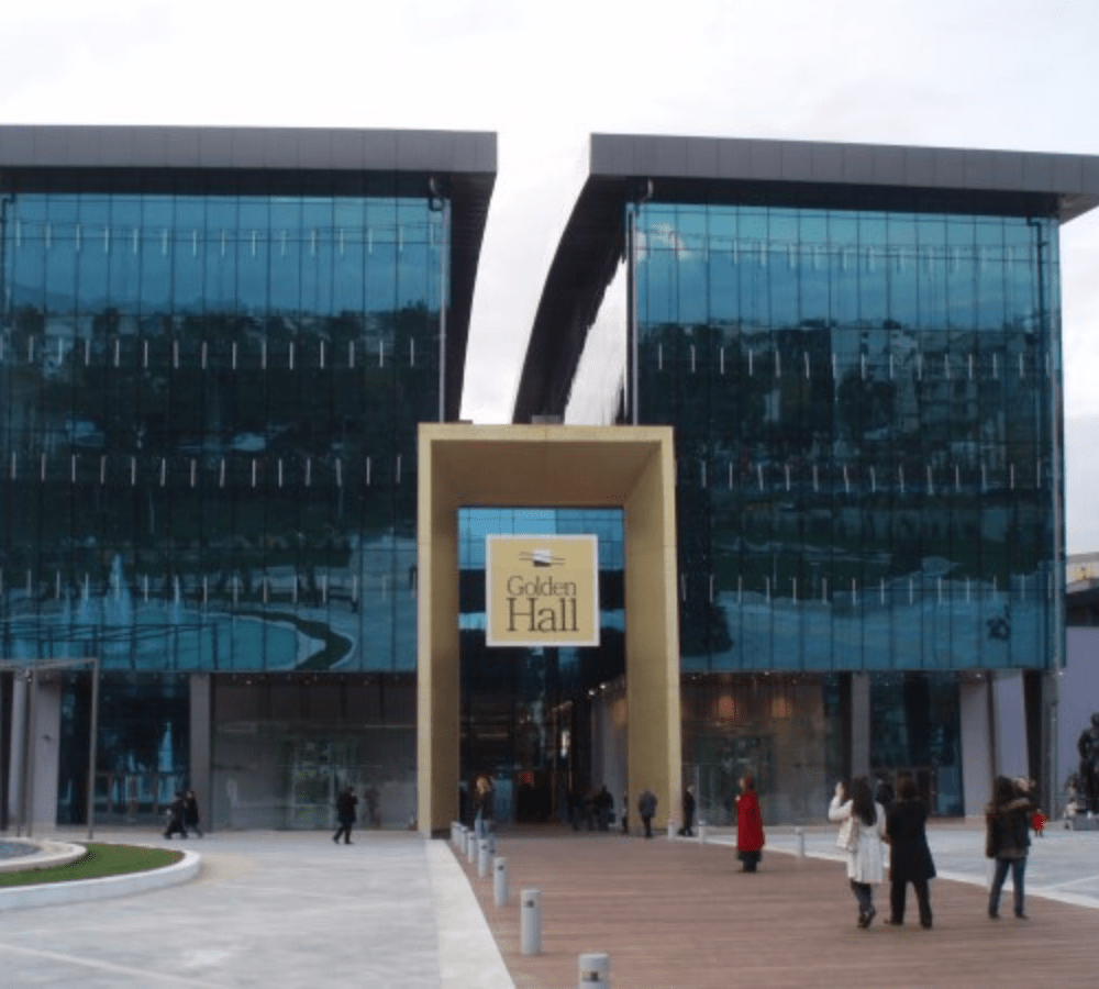 Golden Hall - ArthurBest